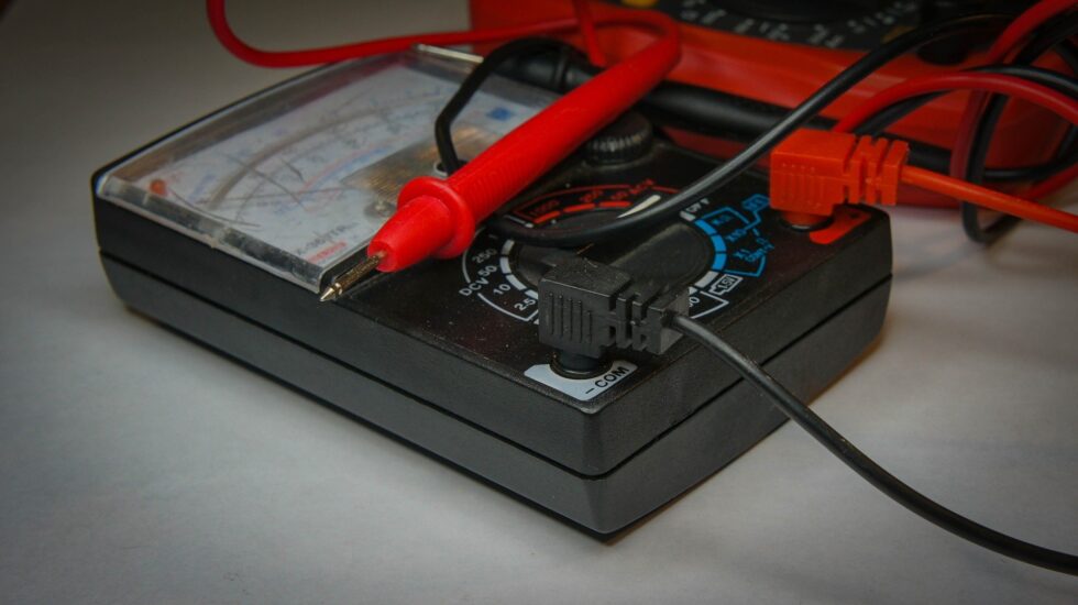 How to Properly Test Electronic Equipment with a Multimeter